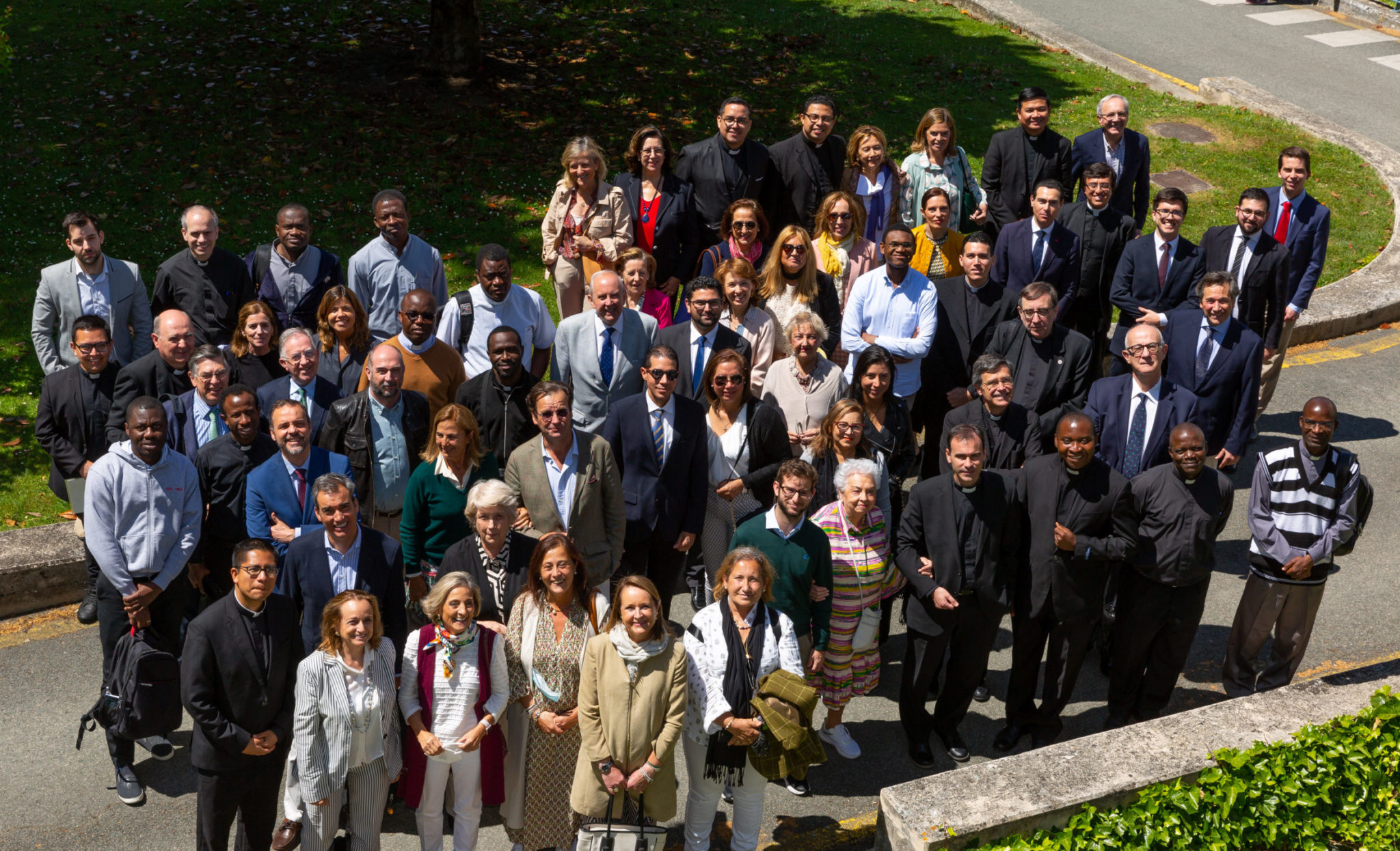 Responsabilidad Con La Iglesia: Hablan Los Benefactores | Fundación CARF