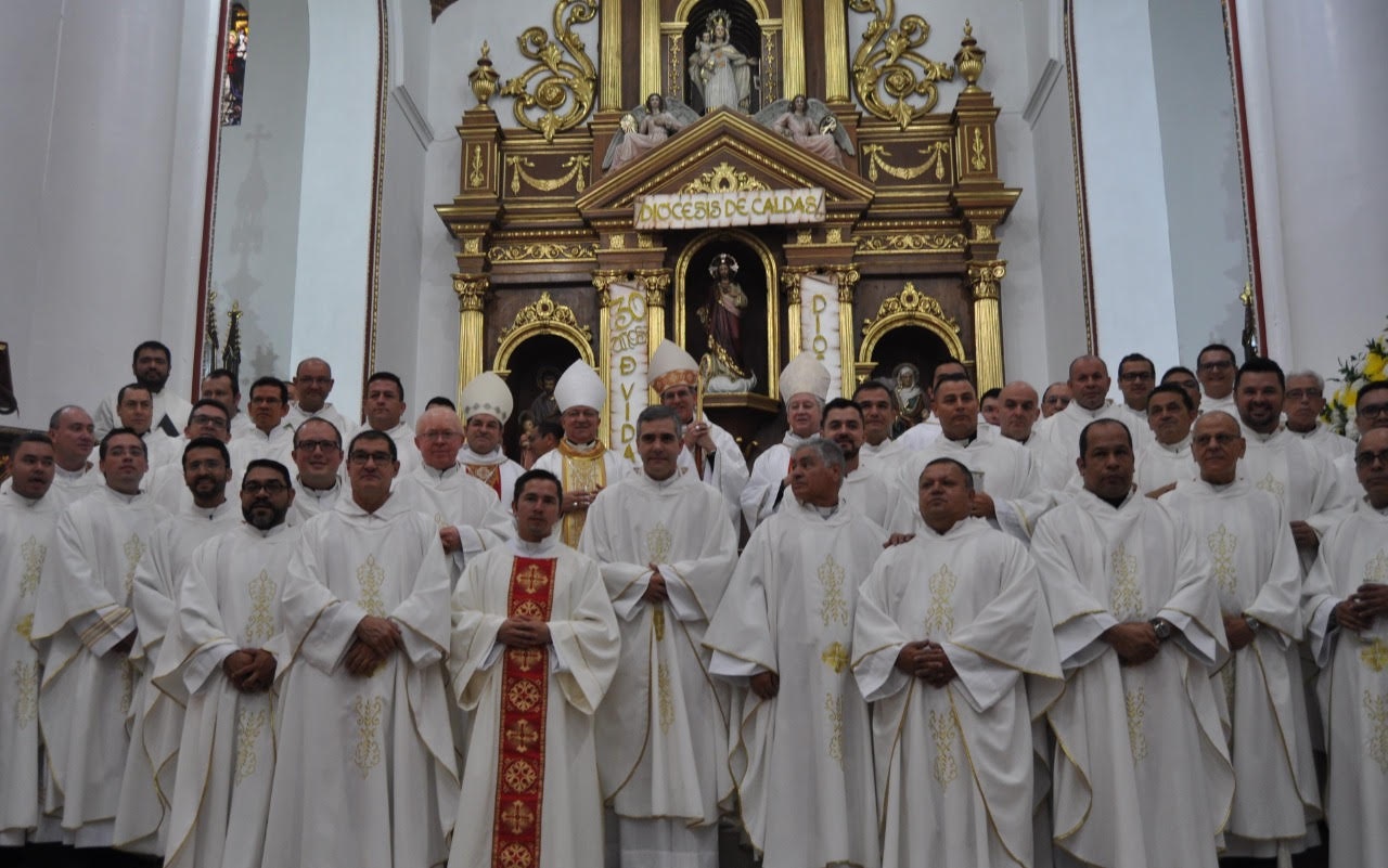 Monseñor César Alcides Balbín Tamayo, Obispo De Cartago, Colombia ...