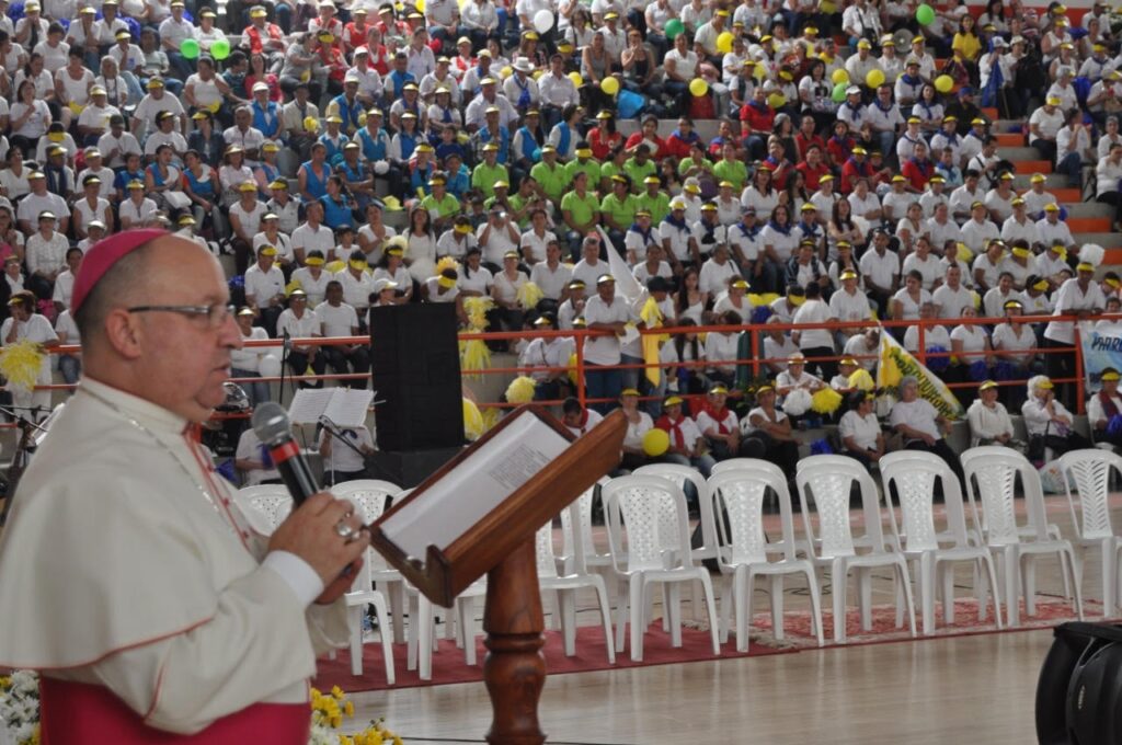 Monseñor César Alcides Balbín Tamayo, Obispo De Cartago, Colombia ...