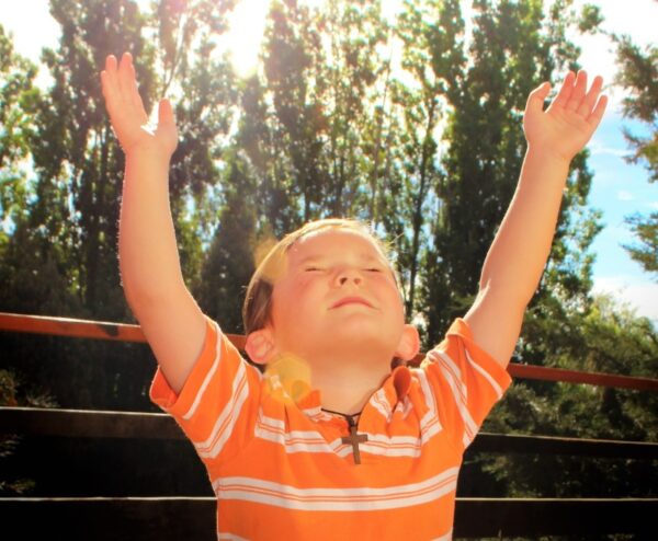Oración En Familia: Cómo Aprender A Orar | Fundación CARF